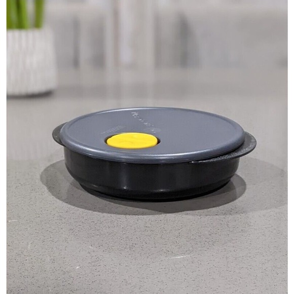 Tupperware | Dining | Tupperware Rock N Serve Round Microwave Divided ...